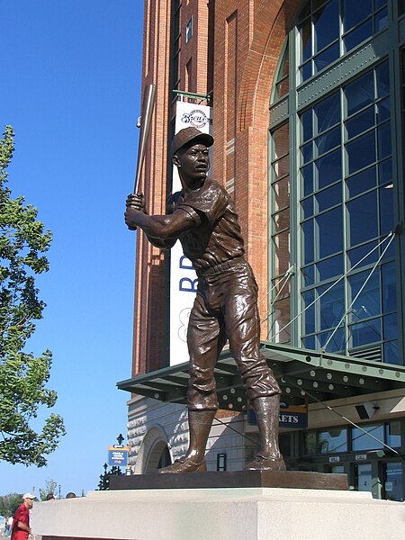 Baseball Hall of Fame to Honor Hank Aaron with Statue Unveiling; U.S ...